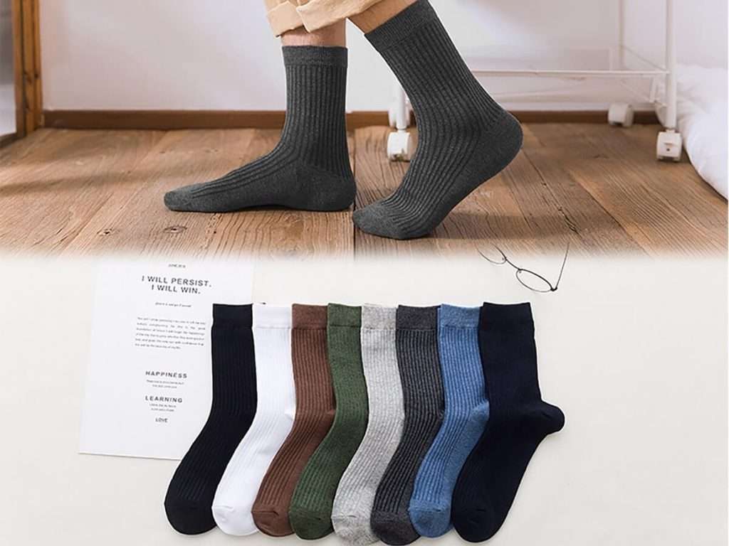 7 cách phối tất cho nam giới giúp outfit chuẩn phong cách