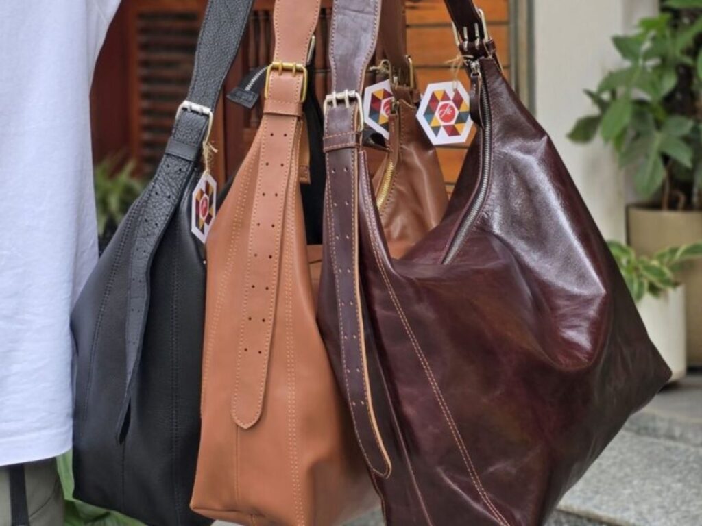 Các Địa Chỉ Bán Đồ Da Handmade Uy Tín: HN, HCM, Online